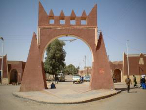 Sellal inspecte le projet de route Adrar-Aoulef – الشروق أونلاين