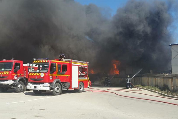 Un incendie ravage l’usine Sorfert à Arzew – الشروق أونلاين