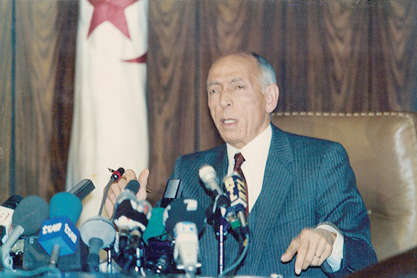 Assassinat de Boudiaf: son fils pointe du doigt Toufik, Nezzar ...