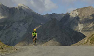 Algerian wins first leg of Libyan international cycling tour – الشروق ...