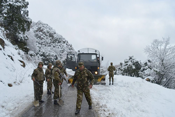 Cold wave grips homeless people in Algeria – الشروق أونلاين