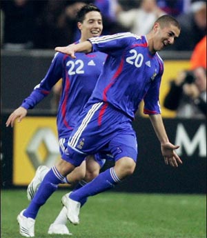 " قررت اللعب لفرنسا لأن الجزائر رفضتني " – الشروق أونلاين