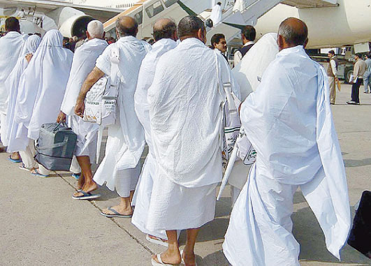 Plane ticket crisis liable to prevent thousands of Algerian Hadjis from ...