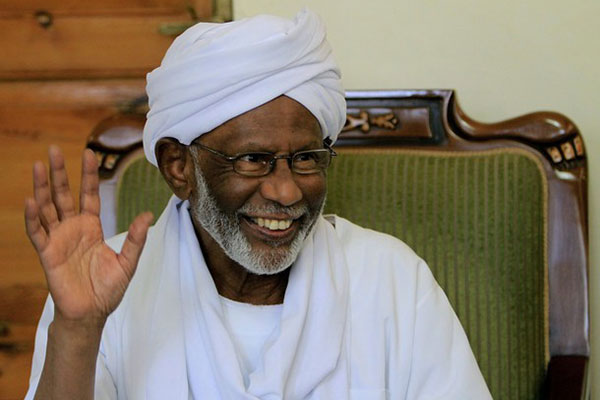 الدكتور حسن الترابي الداعية المجدد والسياسي المحنك 1/2 – الشروق أونلاين