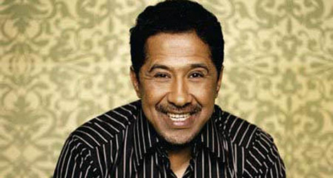 Jews declare war on Cheb Khaled in France – الشروق أونلاين