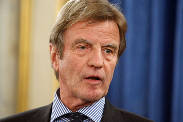 Kouchner: « La France doit reconnaître ses crimes horribles en Algérie ...