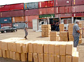 Algerian customs foil an attempt to smuggle 600 containers from the ...