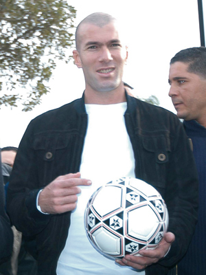 Football Legend Zidane likely to supervise JS Kabylie football Academy ...