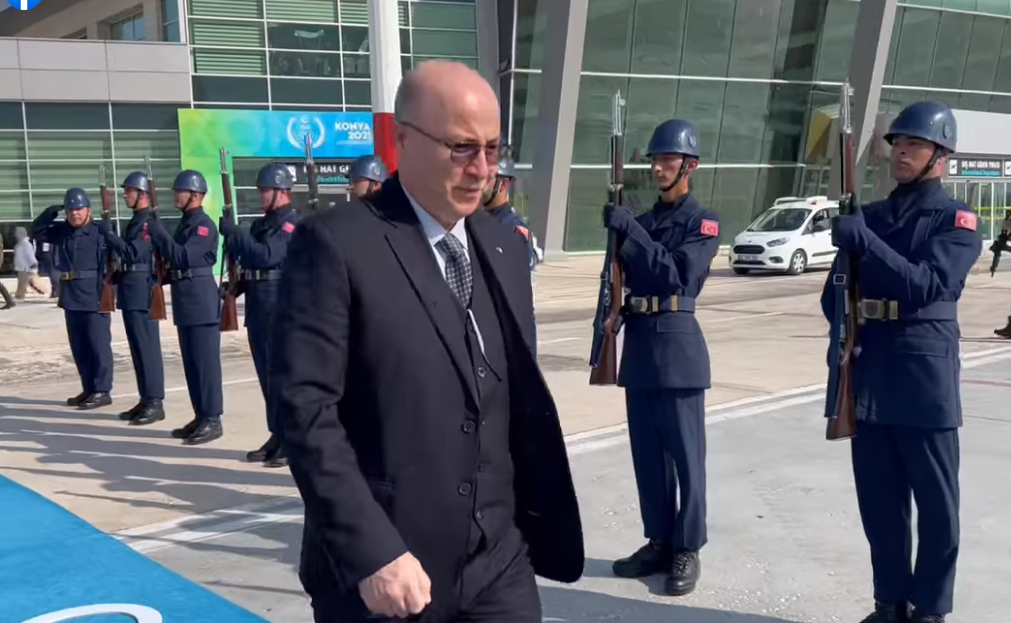 بالفيديو الوزير الأول أيمن بن عبد الرحمان يعود إلى الجزائر الشروق
