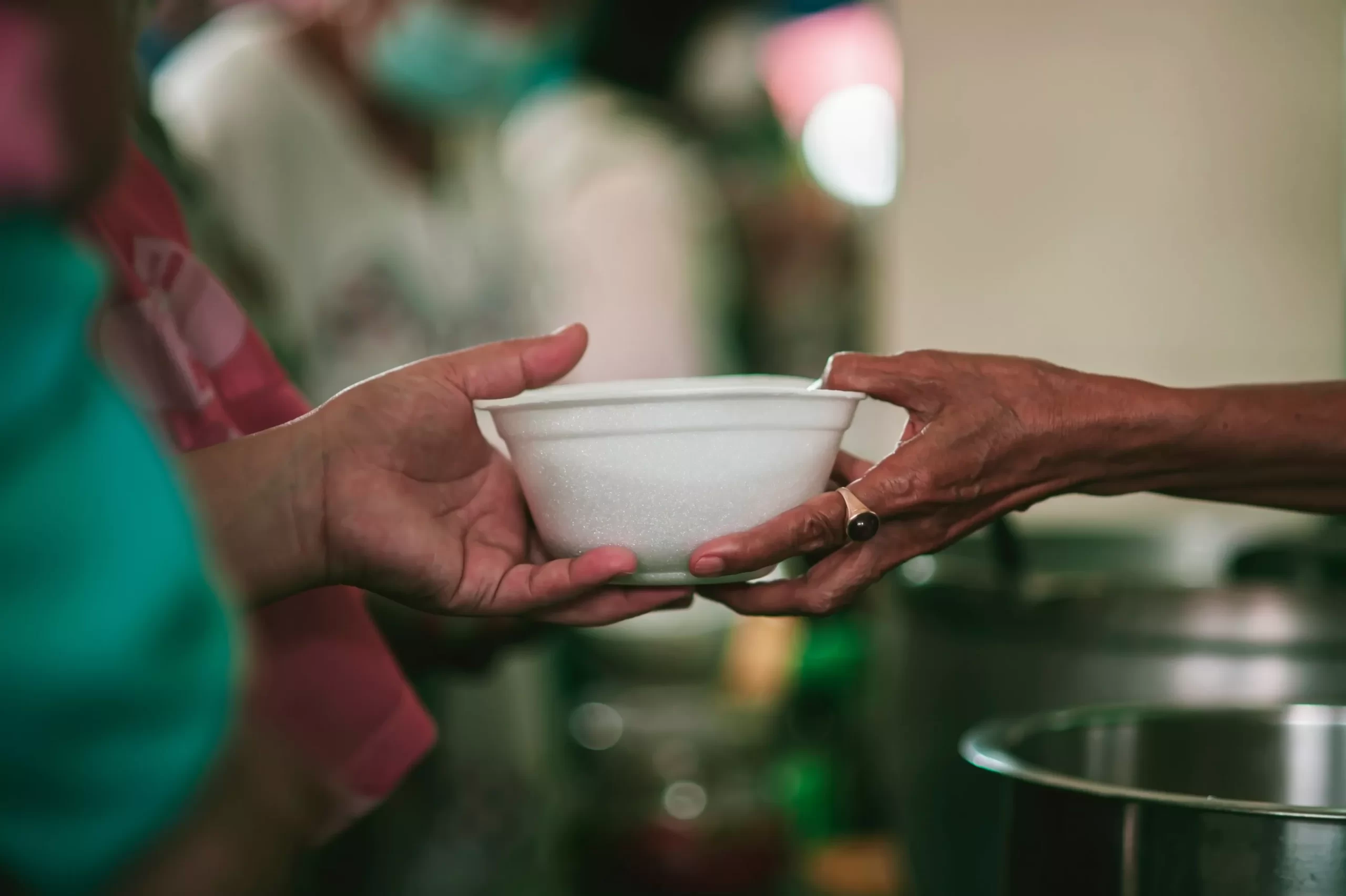 Voici le nombre de Français qui ne mangent pas à leur faim! – الشروق ...