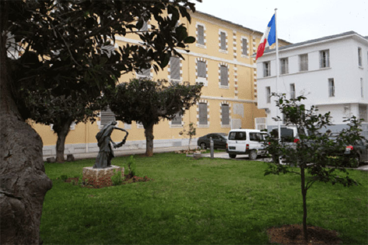 The French Embassy in Algeria commemorates the "Harkis"! – الشروق أونلاين