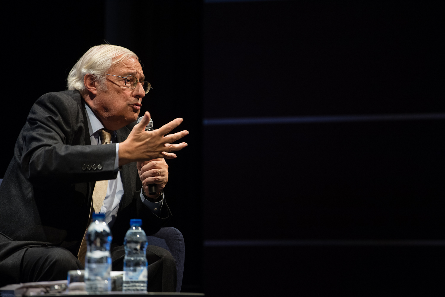 Bertrand Badie, politiste : « La puissance aujourd’hui sait détruire ...